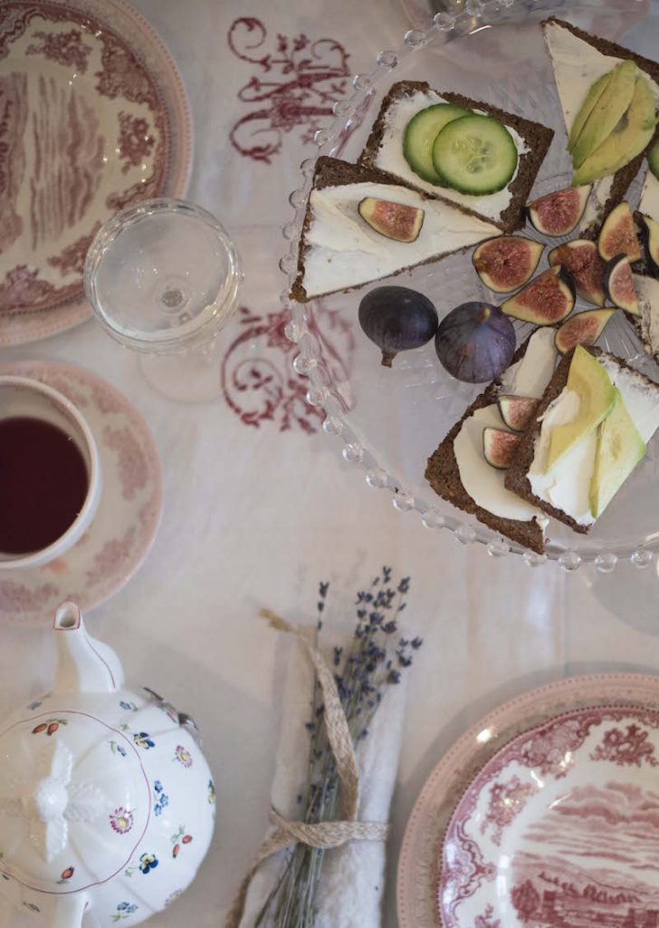 How To Decorate Your Table For Afternoon Tea — Lady Wimbledon