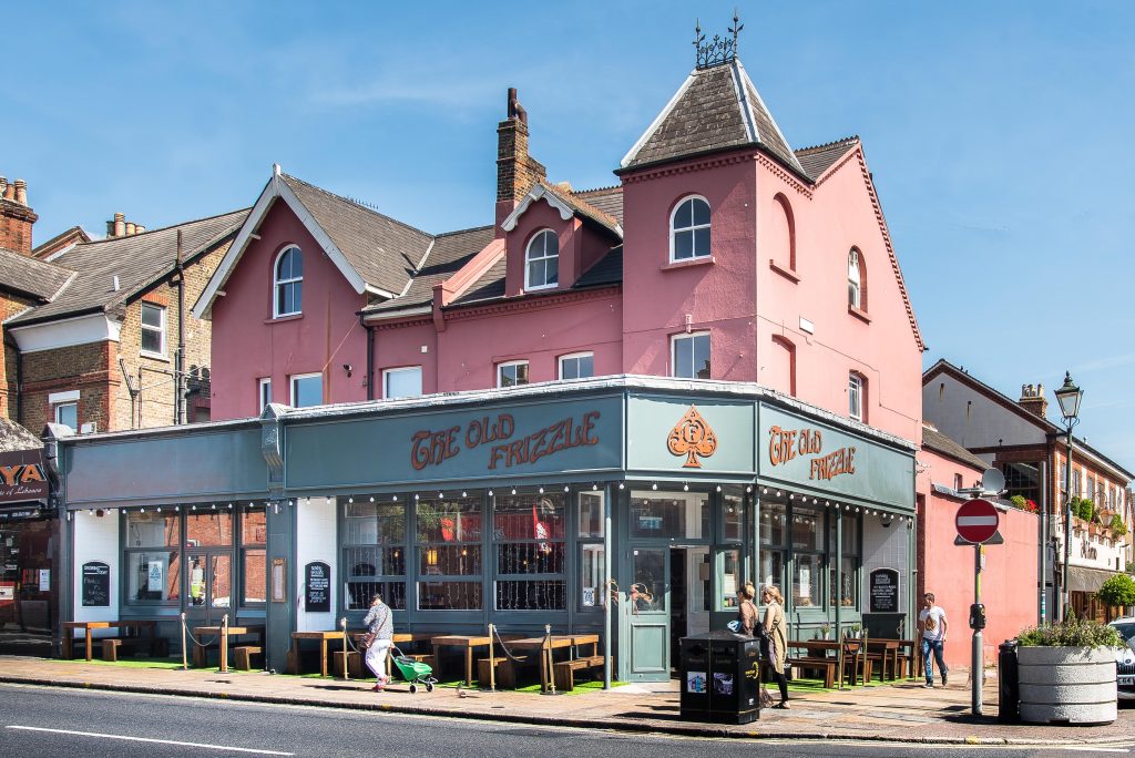 5 Reasons to Visit The Old Frizzle — Lady Wimbledon